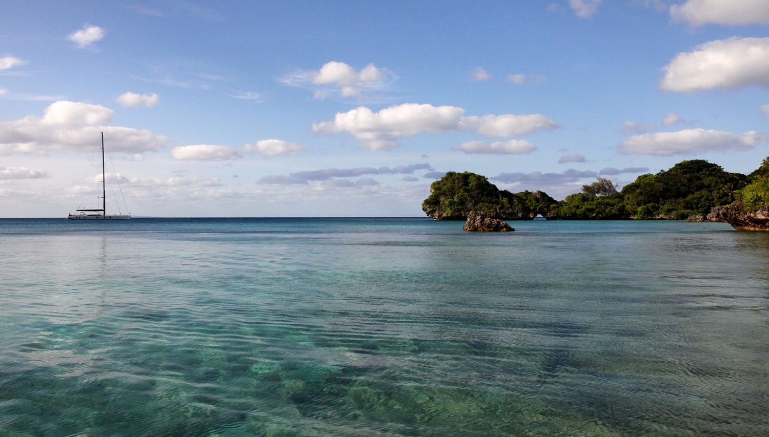 Sailing vacations and yacht charters - by CharterWorld.com.